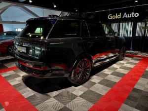 Melns Land Rover Range Rover 2023 Viļņa, ar dzinēja tilpumu 4.40 L un nobraukumu 69 tūkst. km par 139150 €, foto 6 vietnē AUTOMOTO.COM.LV