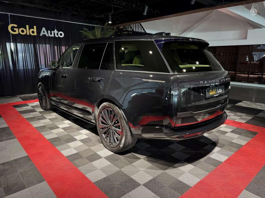 Melns Land Rover Range Rover 2023 Viļņa, ar dzinēja tilpumu 4.40 L un nobraukumu 69 tūkst. km par 139150 €, foto 7 vietnē AUTOMOTO.COM.LV