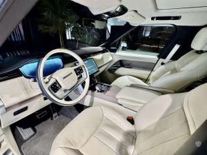 Melns Land Rover Range Rover 2023 Viļņa, ar dzinēja tilpumu 4.40 L un nobraukumu 69 tūkst. km par 139150 €, foto 12 vietnē AUTOMOTO.COM.LV