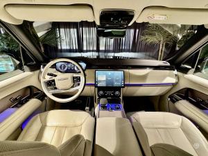 Melns Land Rover Range Rover 2023 Viļņa, ar dzinēja tilpumu 4.40 L un nobraukumu 69 tūkst. km par 139150 €, foto 15 vietnē AUTOMOTO.COM.LV