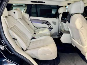 Melns Land Rover Range Rover 2023 Viļņa, ar dzinēja tilpumu 4.40 L un nobraukumu 69 tūkst. km par 139150 €, foto 18 vietnē AUTOMOTO.COM.LV