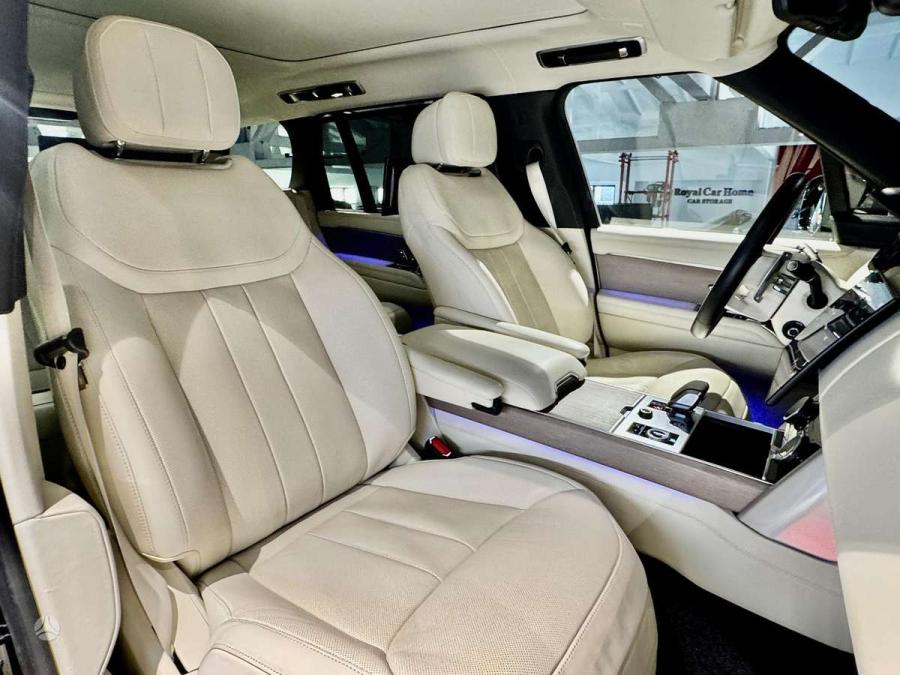 Melns Land Rover Range Rover 2023 Viļņa, ar dzinēja tilpumu 4.40 L un nobraukumu 69 tūkst. km par 139150 €, foto 20 vietnē AUTOMOTO.COM.LV