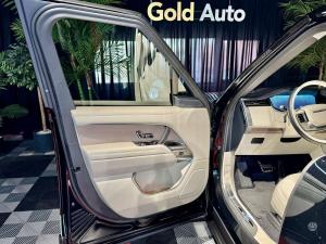 Melns Land Rover Range Rover 2023 Viļņa, ar dzinēja tilpumu 4.40 L un nobraukumu 69 tūkst. km par 139150 €, foto 23 vietnē AUTOMOTO.COM.LV