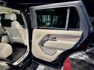 Melns Land Rover Range Rover 2023 Viļņa, ar dzinēja tilpumu 4.40 L un nobraukumu 69 tūkst. km par 139150 €, foto 25 vietnē AUTOMOTO.COM.LV
