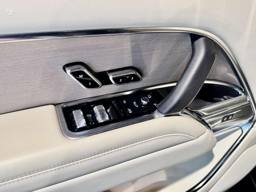 Melns Land Rover Range Rover 2023 Viļņa, ar dzinēja tilpumu 4.40 L un nobraukumu 69 tūkst. km par 139150 €, foto 33 vietnē AUTOMOTO.COM.LV