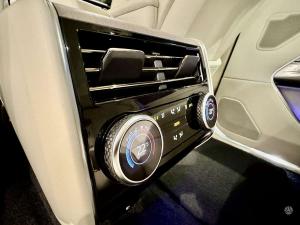 Melns Land Rover Range Rover 2023 Viļņa, ar dzinēja tilpumu 4.40 L un nobraukumu 69 tūkst. km par 139150 €, foto 36 vietnē AUTOMOTO.COM.LV