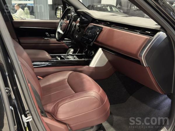 Melns Land Rover Range Rover 2023 Rīga, ar dzinēja tilpumu 3.00 L un nobraukumu 82 tūkst. km par 99990 €, foto 11 vietnē AUTOMOTO.COM.LV