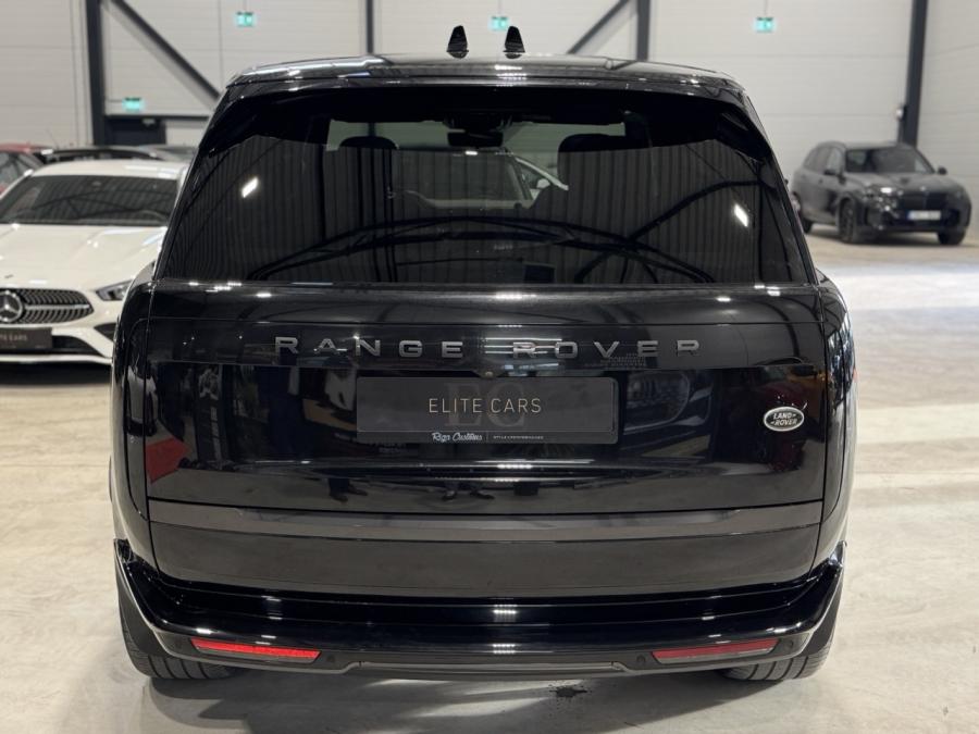 Melns Land Rover Range Rover 2023 Rīga, ar dzinēja tilpumu 3.00 L un nobraukumu 82 tūkst. km par 94990 €, foto 5 vietnē AUTOMOTO.COM.LV