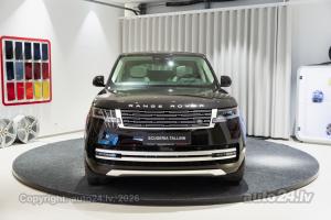Melns Land Rover Range Rover 2024 Tallina, ar dzinēja tilpumu 4.40 L un nobraukumu 4 tūkst. km par 185900 €, foto 2 vietnē AUTOMOTO.COM.LV
