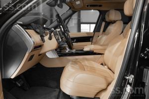 Melns Land Rover Range Rover 2024 Rīga, ar dzinēja tilpumu 3.00 L un nobraukumu 30 tūkst. km par 139150 €, foto 9 vietnē AUTOMOTO.COM.LV