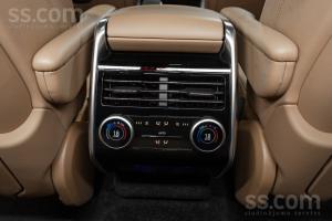 Melns Land Rover Range Rover 2024 Rīga, ar dzinēja tilpumu 3.00 L un nobraukumu 30 tūkst. km par 139150 €, foto 15 vietnē AUTOMOTO.COM.LV