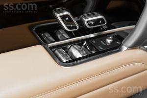Melns Land Rover Range Rover 2024 Rīga, ar dzinēja tilpumu 3.00 L un nobraukumu 30 tūkst. km par 139150 €, foto 17 vietnē AUTOMOTO.COM.LV