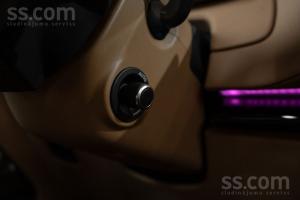Melns Land Rover Range Rover 2024 Rīga, ar dzinēja tilpumu 3.00 L un nobraukumu 30 tūkst. km par 139150 €, foto 25 vietnē AUTOMOTO.COM.LV