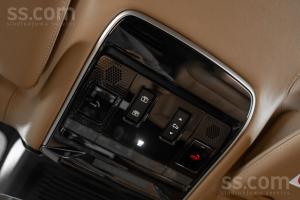 Melns Land Rover Range Rover 2024 Rīga, ar dzinēja tilpumu 3.00 L un nobraukumu 30 tūkst. km par 139150 €, foto 26 vietnē AUTOMOTO.COM.LV
