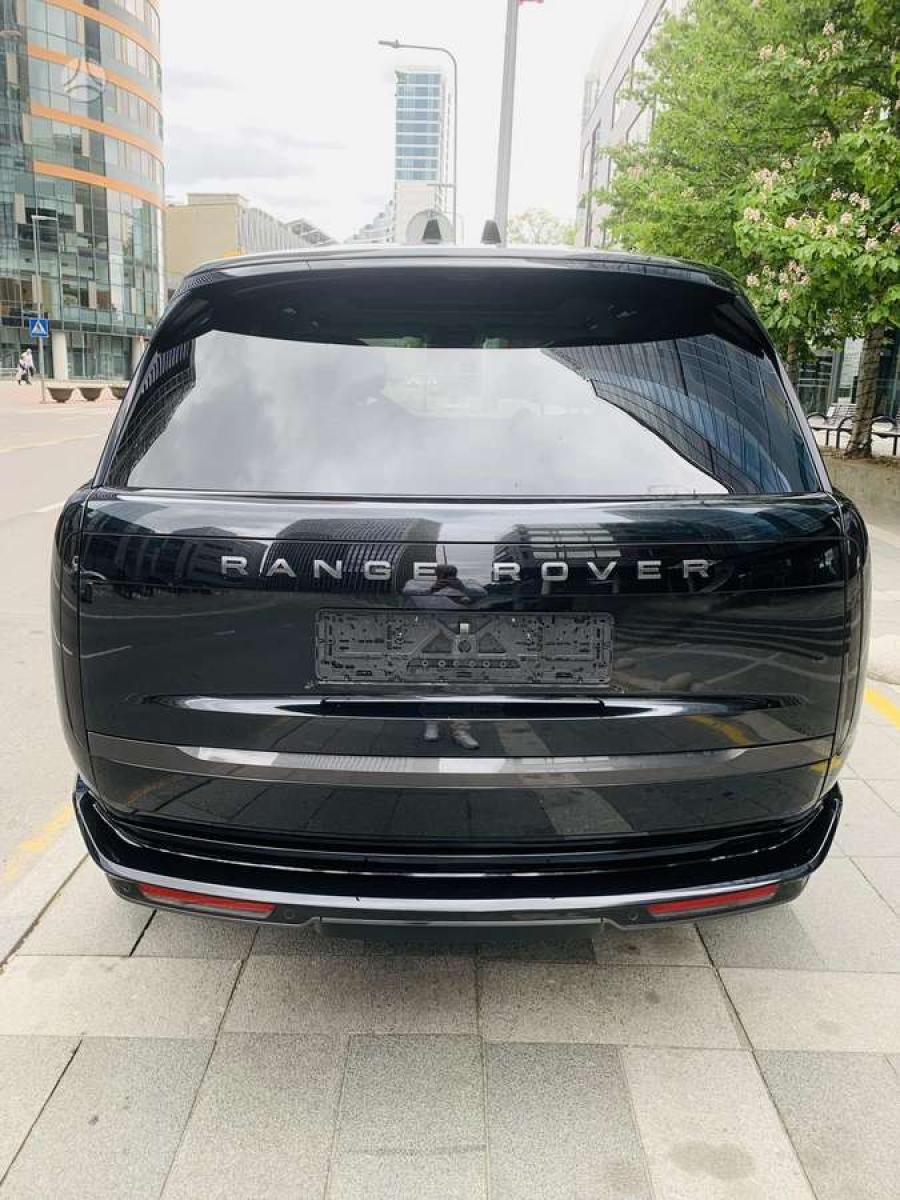 Melns Land Rover Range Rover 2024 Viļņa, ar dzinēja tilpumu 3.00 L un nobraukumu 13 tūkst. km par 135500 €, foto 9 vietnē AUTOMOTO.COM.LV