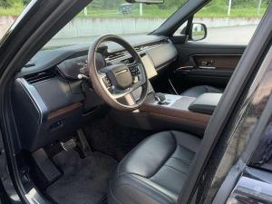 Melns Land Rover Range Rover 2024 Viļņa, ar dzinēja tilpumu 3.00 L un nobraukumu 13 tūkst. km par 135500 €, foto 21 vietnē AUTOMOTO.COM.LV
