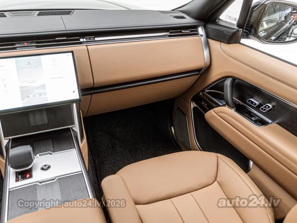 Черный Ленд Ровер Рендж Ровер 2024 в Таллин, объемом двигателя 3.00 л и пробегом 27 тыс. км за 160000 €, фото 6 на AUTOMOTO.COM.LV