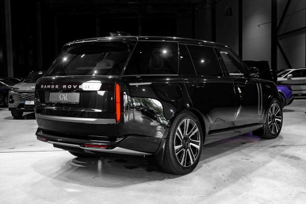 Melns Land Rover Range Rover 2026 Rīga, ar dzinēja tilpumu 3.00 L un nobraukumu 0 tūkst. km par 195000 €, foto 4 vietnē AUTOMOTO.COM.LV