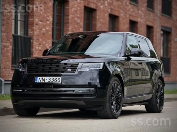 Melns Land Rover Range Rover 2026 Rīga, ar dzinēja tilpumu 3.00 L un nobraukumu 4 tūkst. km par 185000 €, foto 1 vietnē AUTOMOTO.COM.LV
