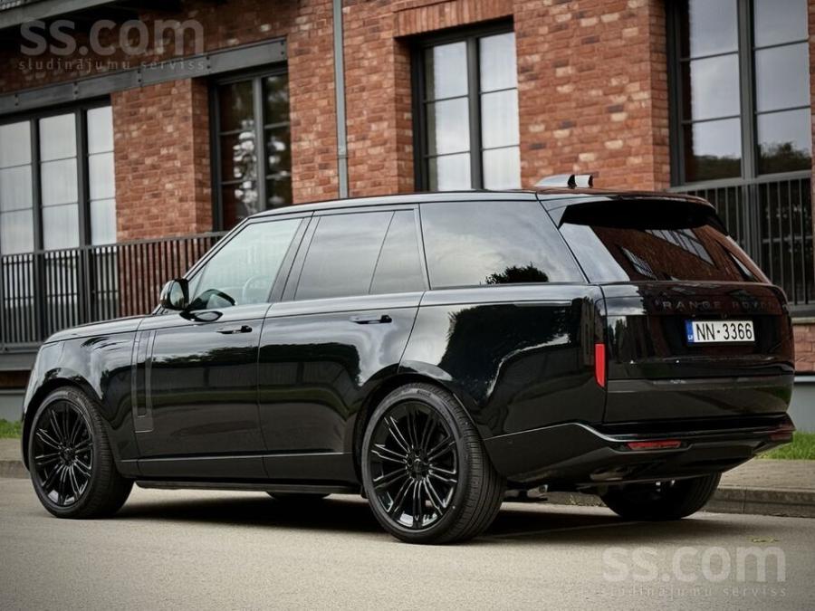 Черный Ленд Ровер Рендж Ровер 2026 в Рига, объемом двигателя 3.00 л и пробегом 4 тыс. км за 185000 €, фото 6 на AUTOMOTO.COM.LV