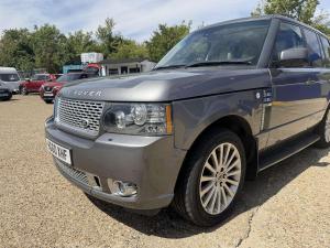 Melns Land Rover Range Rover 2012 Šauļi, ar dzinēja tilpumu 4.37 L un nobraukumu 167 tūkst. km par 6389 €, foto 4 vietnē AUTOMOTO.COM.LV