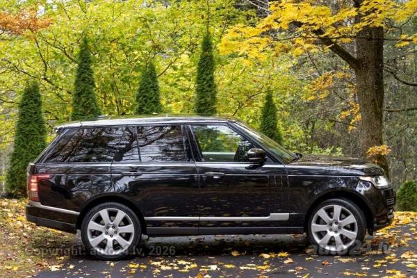 Melns Land Rover Range Rover 2014 Tallina, ar dzinēja tilpumu 4.40 L un nobraukumu 197 tūkst. km par 26000 €, foto 4 vietnē AUTOMOTO.COM.LV