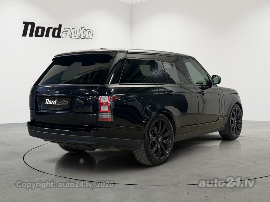 Black Land Rover Range Rover 2018 in Tallinn, with an engine capacity of 3.00 L and mileage of 157 thousand km for 37900 €, photo 5 on AUTOMOTO.COM.LV
