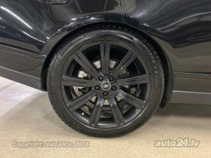 Black Land Rover Range Rover 2018 in Tallinn, with an engine capacity of 3.00 L and mileage of 157 thousand km for 37900 €, photo 8 on AUTOMOTO.COM.LV
