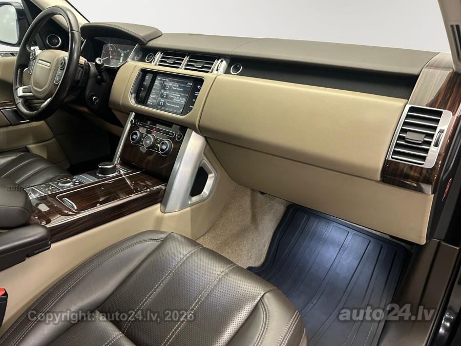 Black Land Rover Range Rover 2018 in Tallinn, with an engine capacity of 3.00 L and mileage of 157 thousand km for 37900 €, photo 16 on AUTOMOTO.COM.LV