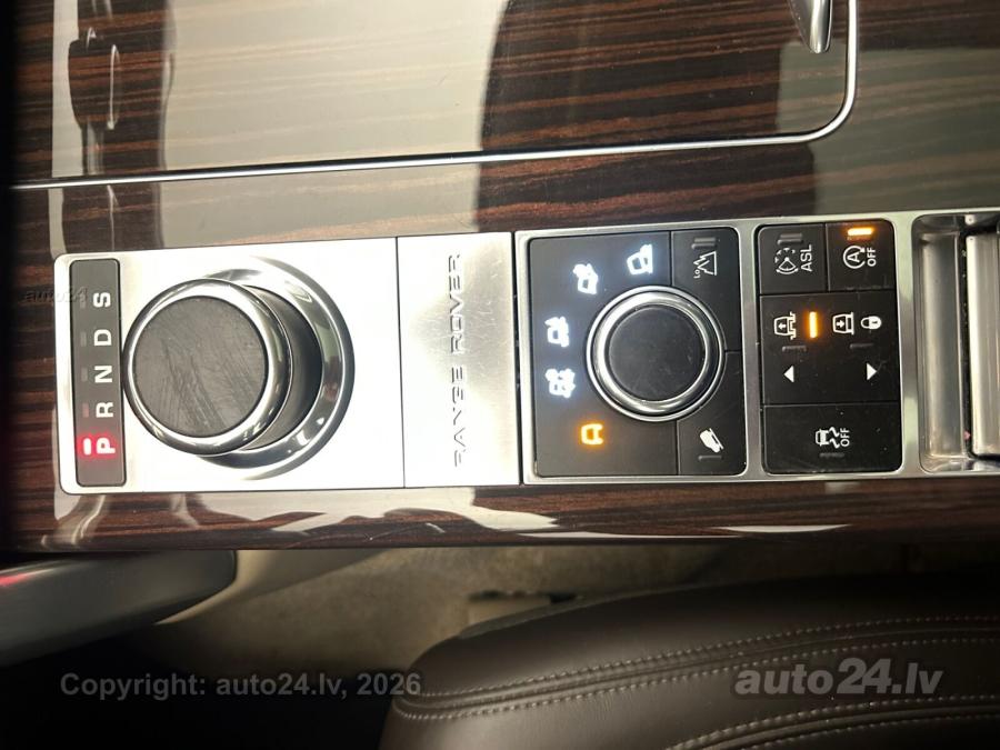 Black Land Rover Range Rover 2018 in Tallinn, with an engine capacity of 3.00 L and mileage of 157 thousand km for 37900 €, photo 21 on AUTOMOTO.COM.LV