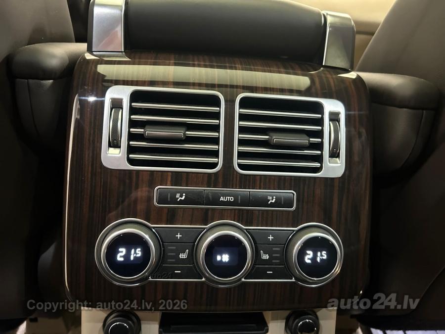 Black Land Rover Range Rover 2018 in Tallinn, with an engine capacity of 3.00 L and mileage of 157 thousand km for 37900 €, photo 23 on AUTOMOTO.COM.LV