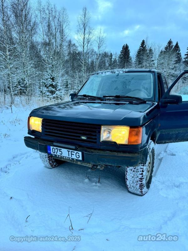 Zils Land Rover Range Rover 1997 Tallina, ar dzinēja tilpumu 2.50 L un nobraukumu 0 tūkst. km par 3900 €, foto 11 vietnē AUTOMOTO.COM.LV