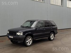 Zils Land Rover Range Rover 1997 Valmiera, ar dzinēja tilpumu 2.50 L un nobraukumu 246 tūkst. km par 3500 €, foto  vietnē AUTOMOTO.COM.LV