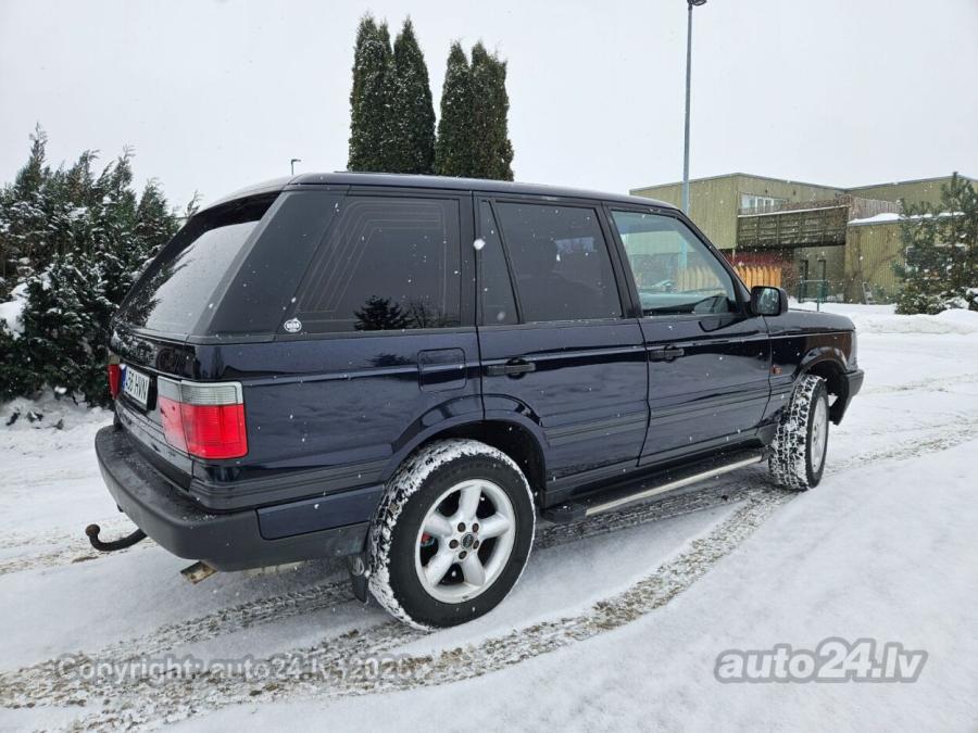 Zils Land Rover Range Rover 1997 Tallina, ar dzinēja tilpumu 2.50 L un nobraukumu 248 tūkst. km par 5600 €, foto 4 vietnē AUTOMOTO.COM.LV