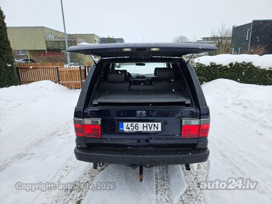 Zils Land Rover Range Rover 1997 Tallina, ar dzinēja tilpumu 2.50 L un nobraukumu 248 tūkst. km par 5600 €, foto 6 vietnē AUTOMOTO.COM.LV