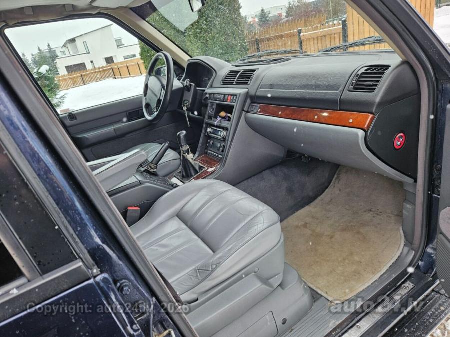 Zils Land Rover Range Rover 1997 Tallina, ar dzinēja tilpumu 2.50 L un nobraukumu 248 tūkst. km par 5600 €, foto 12 vietnē AUTOMOTO.COM.LV