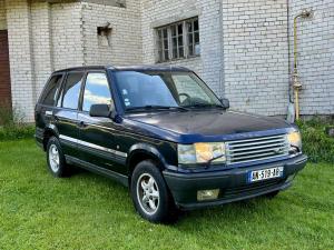 Zils Land Rover Range Rover 1998 Panevēža, ar dzinēja tilpumu 2.50 L un nobraukumu 385 tūkst. km par 2650 €, foto 4 vietnē AUTOMOTO.COM.LV