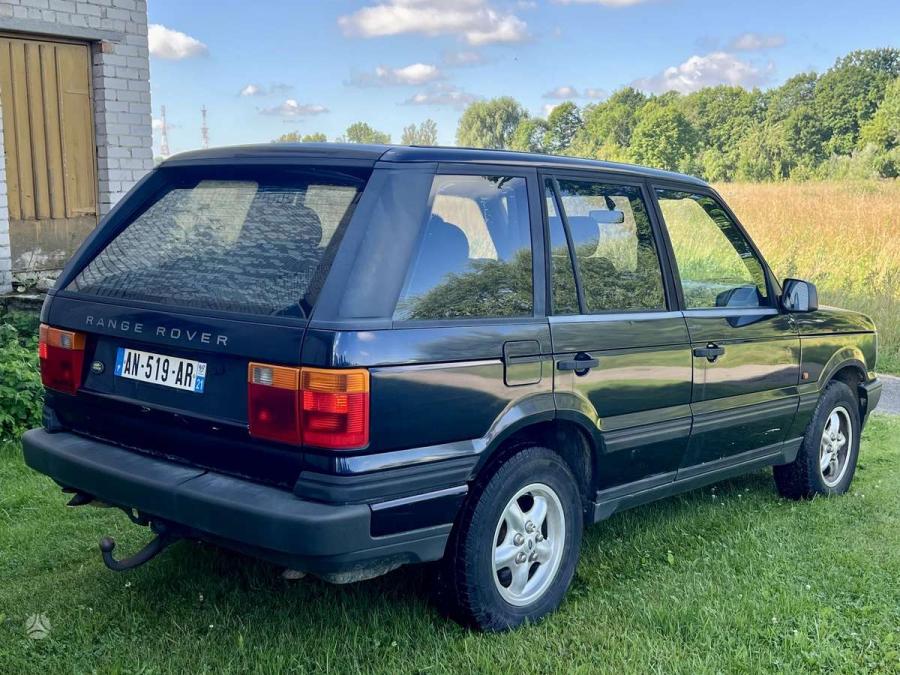 Zils Land Rover Range Rover 1998 Panevēža, ar dzinēja tilpumu 2.50 L un nobraukumu 385 tūkst. km par 2650 €, foto 6 vietnē AUTOMOTO.COM.LV