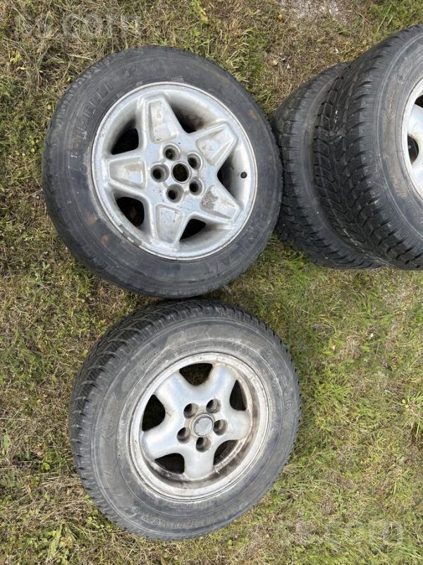 Zils Land Rover Range Rover 1998 Cēsis, ar dzinēja tilpumu 4.60 L un nobraukumu 260 tūkst. km par 3000 €, foto 3 vietnē AUTOMOTO.COM.LV