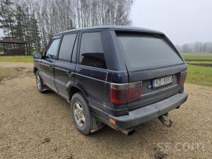 Blue Land Rover Range Rover 2000 in Madona, with an engine capacity of 2.50 L and mileage of 380 thousand km for 4500 €, photo 3 on AUTOMOTO.COM.LV