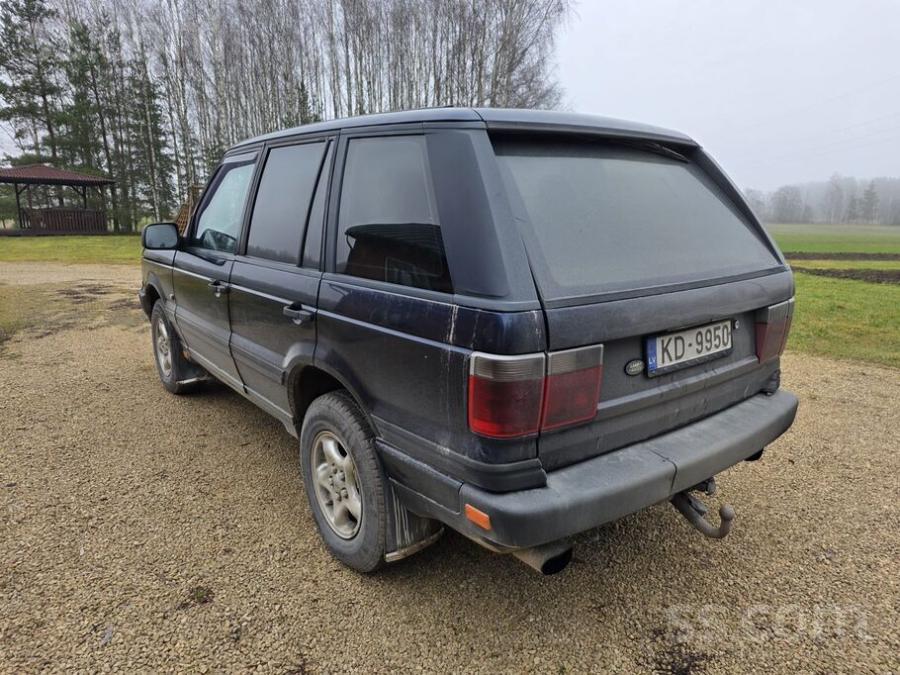 Blue Land Rover Range Rover 2000 in Madona, with an engine capacity of 2.50 L and mileage of 380 thousand km for 4500 €, photo 3 on AUTOMOTO.COM.LV