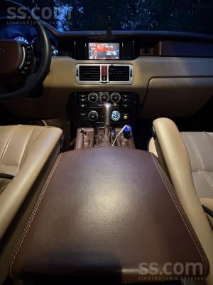 Zils Land Rover Range Rover 2004 Kuldīga, ar dzinēja tilpumu 3.00 L un nobraukumu 0 tūkst. km par 7900 €, foto 9 vietnē AUTOMOTO.COM.LV