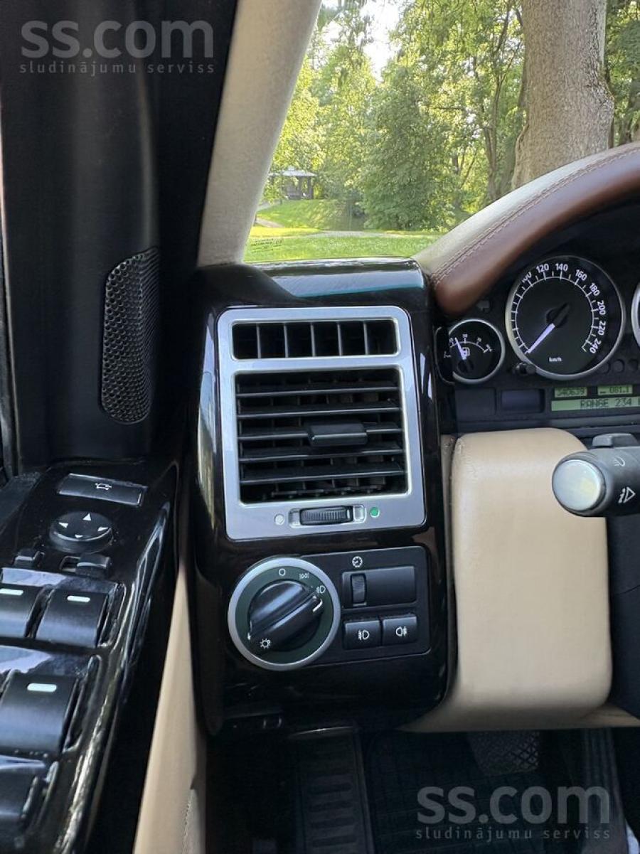 Zils Land Rover Range Rover 2004 Kuldīga, ar dzinēja tilpumu 3.00 L un nobraukumu 0 tūkst. km par 7900 €, foto 29 vietnē AUTOMOTO.COM.LV