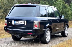 Zils Land Rover Range Rover 2005 Tallina, ar dzinēja tilpumu 3.00 L un nobraukumu 285 tūkst. km par 8990 €, foto 2 vietnē AUTOMOTO.COM.LV