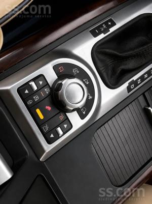 Zils Land Rover Range Rover 2007 Rīga, ar dzinēja tilpumu 3.60 L un nobraukumu 326 tūkst. km par 6400 €, foto 21 vietnē AUTOMOTO.COM.LV