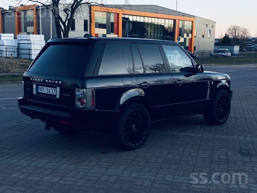 Zils Land Rover Range Rover 2007 Ventspils, ar dzinēja tilpumu 3.60 L un nobraukumu 400 tūkst. km par 4500 €, foto 5 vietnē AUTOMOTO.COM.LV