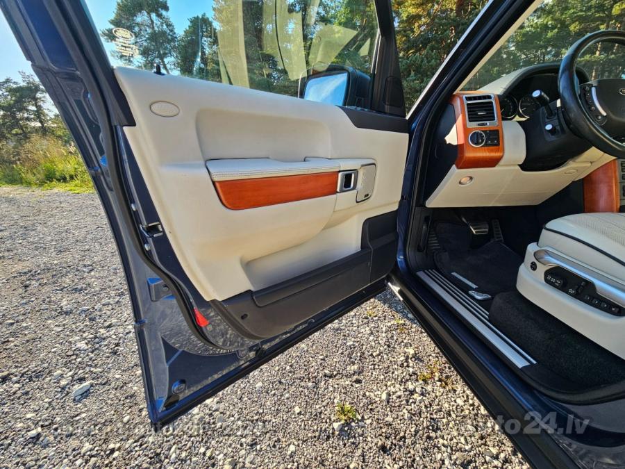 Blue Land Rover Range Rover 2007 in Tallinn, with an engine capacity of 4.20 L and mileage of 193 thousand km for 8900 €, photo 18 on AUTOMOTO.COM.LV