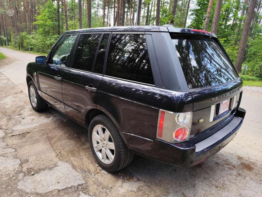 Blue Land Rover Range Rover 2008 in Vilnius, with an engine capacity of 4.39 L and mileage of 290 thousand km for 4490 €, photo 4 on AUTOMOTO.COM.LV
