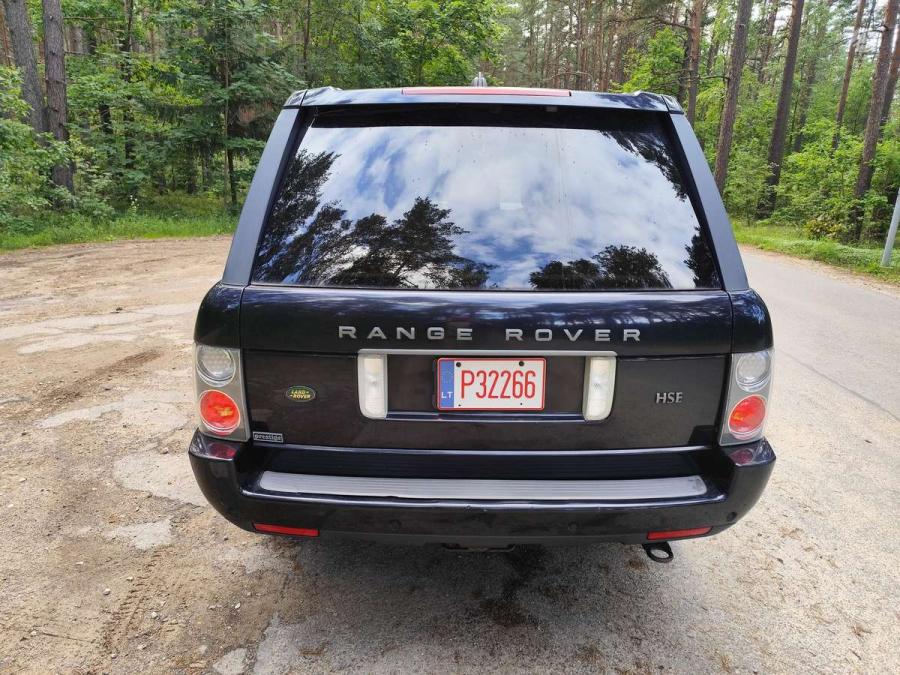 Blue Land Rover Range Rover 2008 in Vilnius, with an engine capacity of 4.39 L and mileage of 290 thousand km for 4490 €, photo 5 on AUTOMOTO.COM.LV