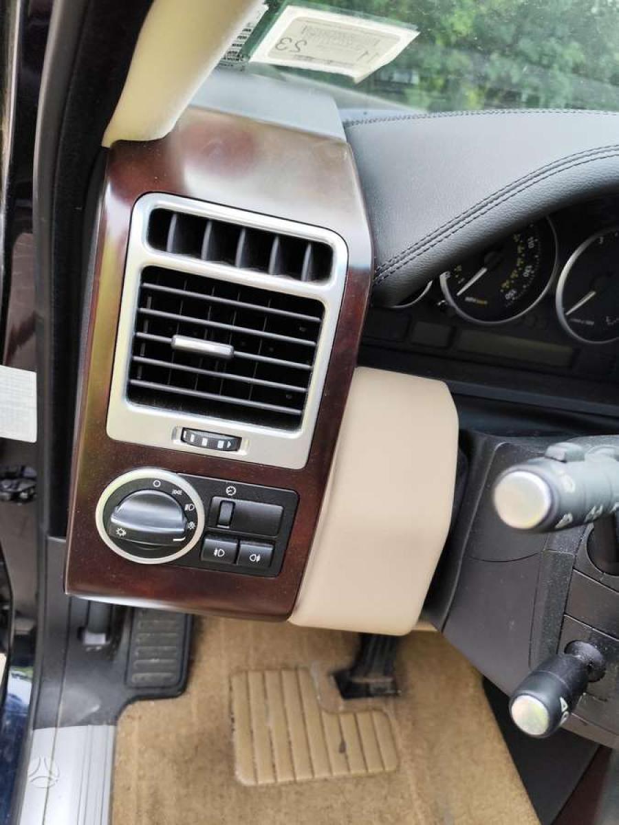 Blue Land Rover Range Rover 2008 in Vilnius, with an engine capacity of 4.39 L and mileage of 290 thousand km for 4490 €, photo 24 on AUTOMOTO.COM.LV